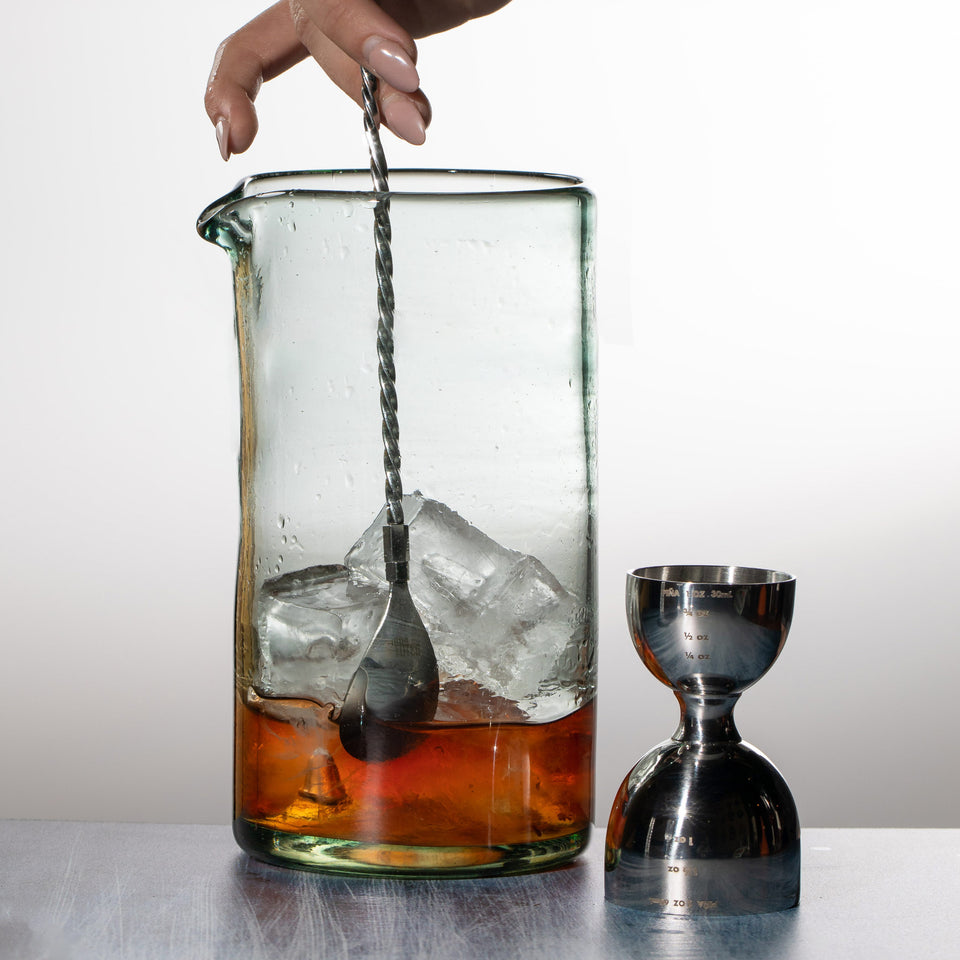 Handblown Recycled Cocktail Mixing Glass - 750mL / 26oz – Piña Barware